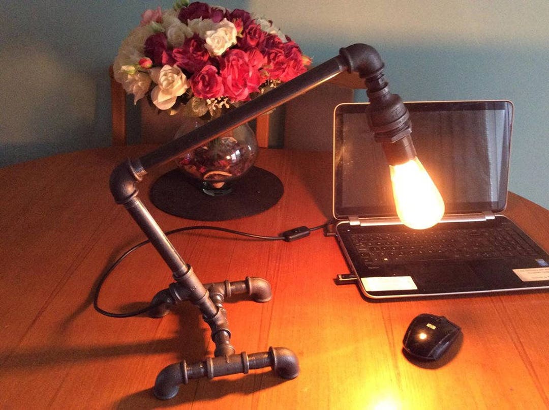 Industrial Steel Pipe Table Lamp Avenger - Etsy Italia