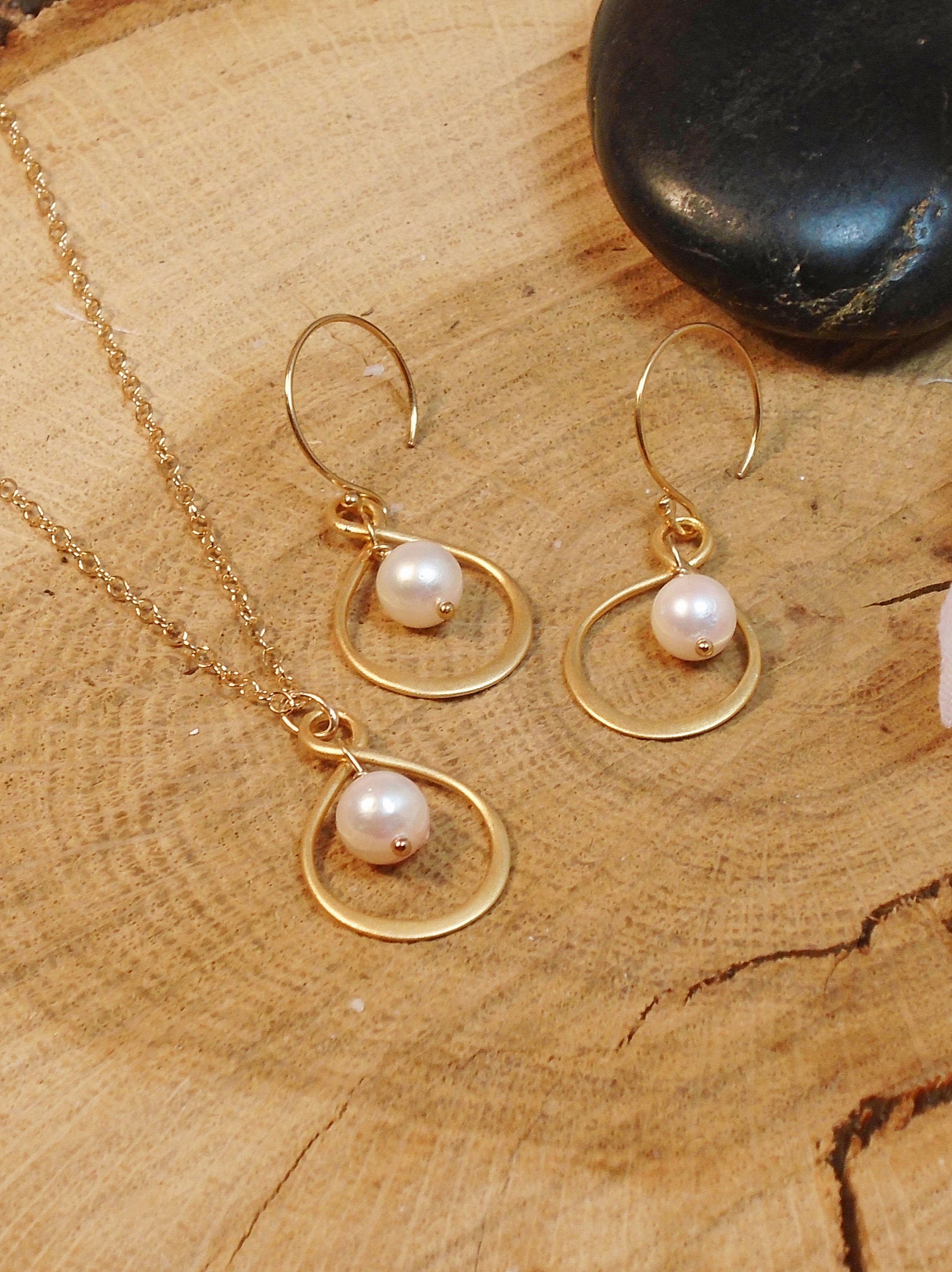 SET Infinity Pearl Necklace and Earring Set 14K Gold Filled | Etsy