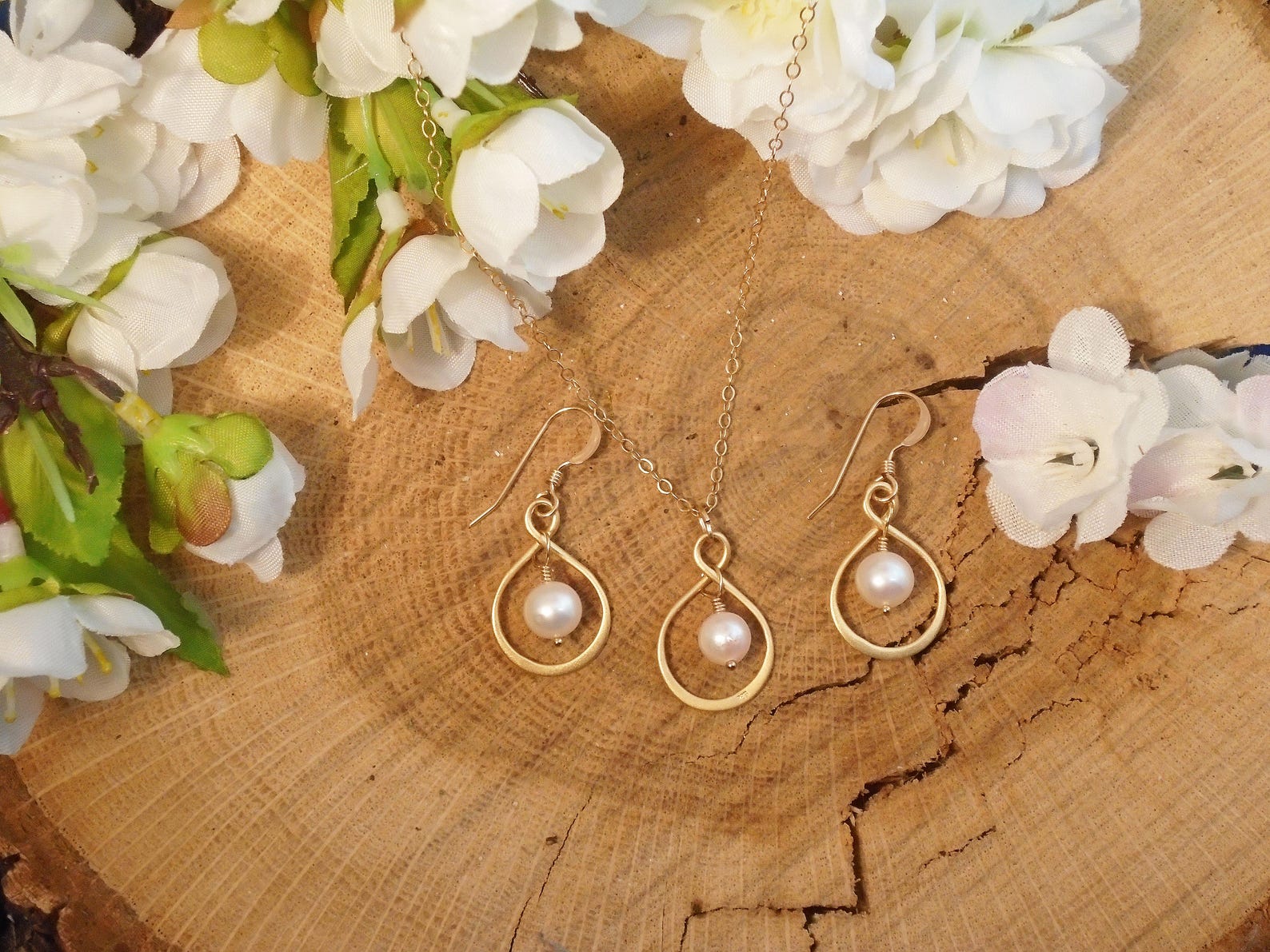 SET Infinity Pearl Necklace and Earring Set 14K Gold Filled - Etsy