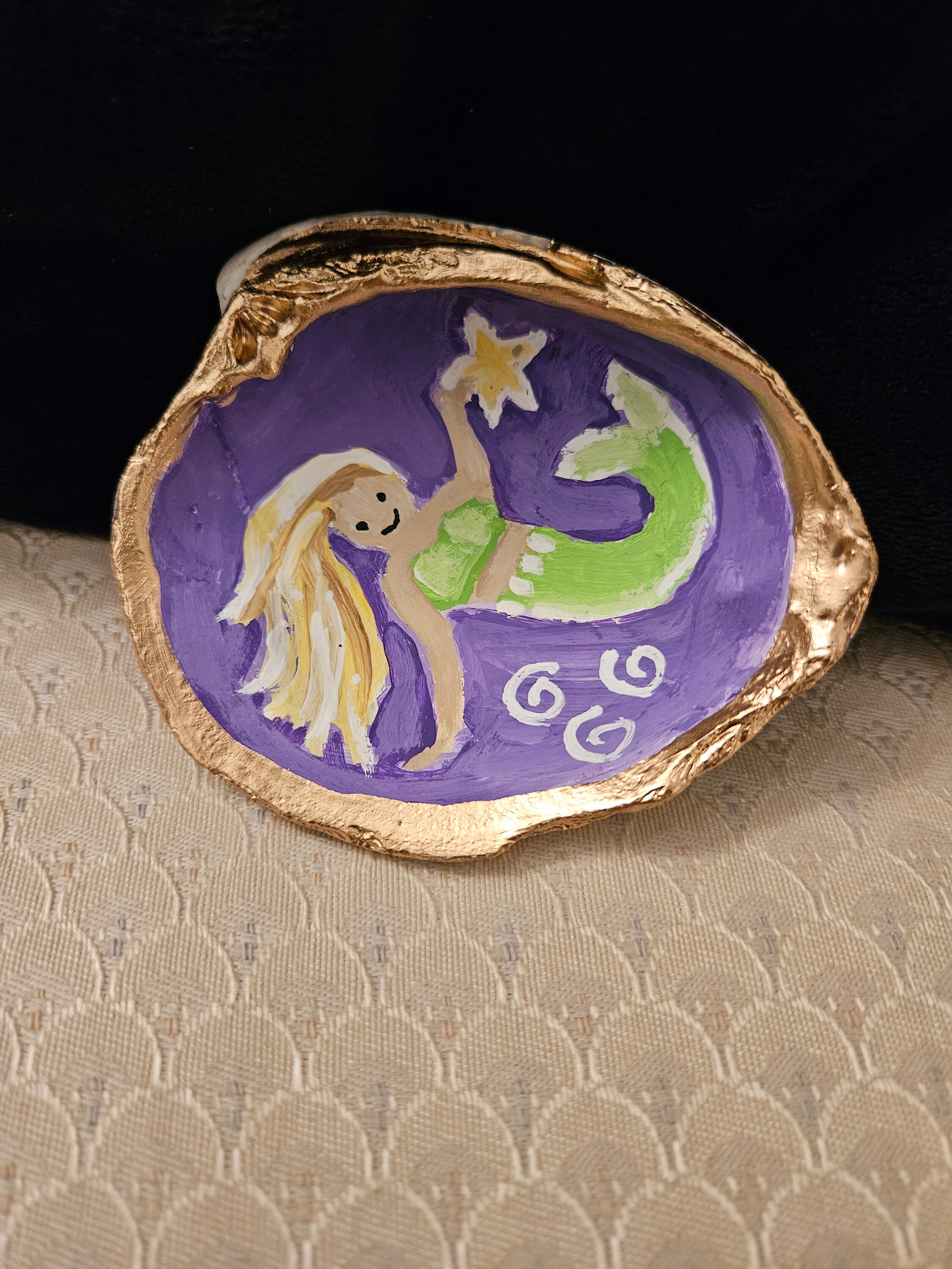 Hand Painted Shell, Mermaid on Shell, Shell Artwork, Painted Seashell ...