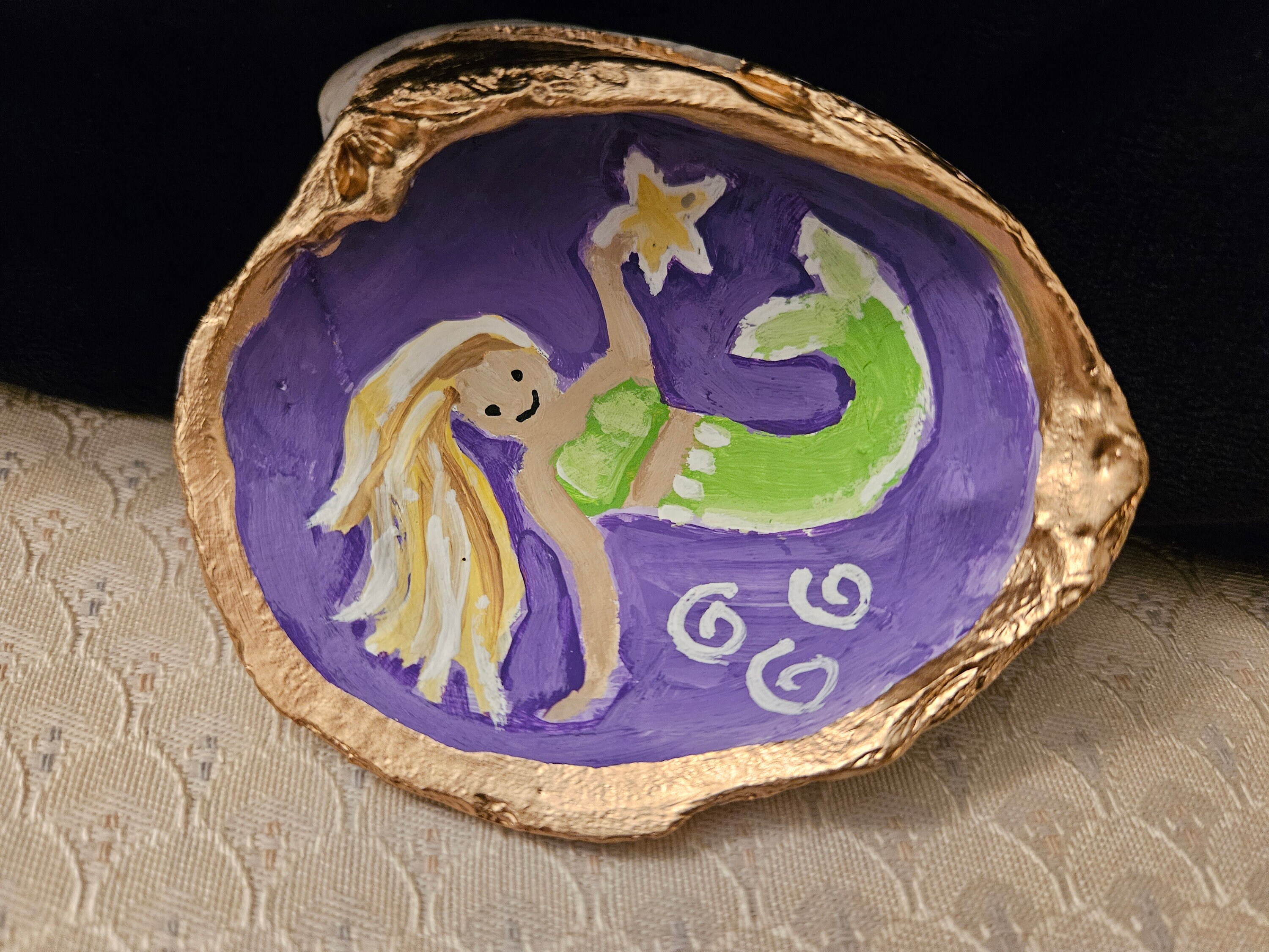 Hand Painted Shell, Mermaid on Shell, Shell Artwork, Painted Seashell ...