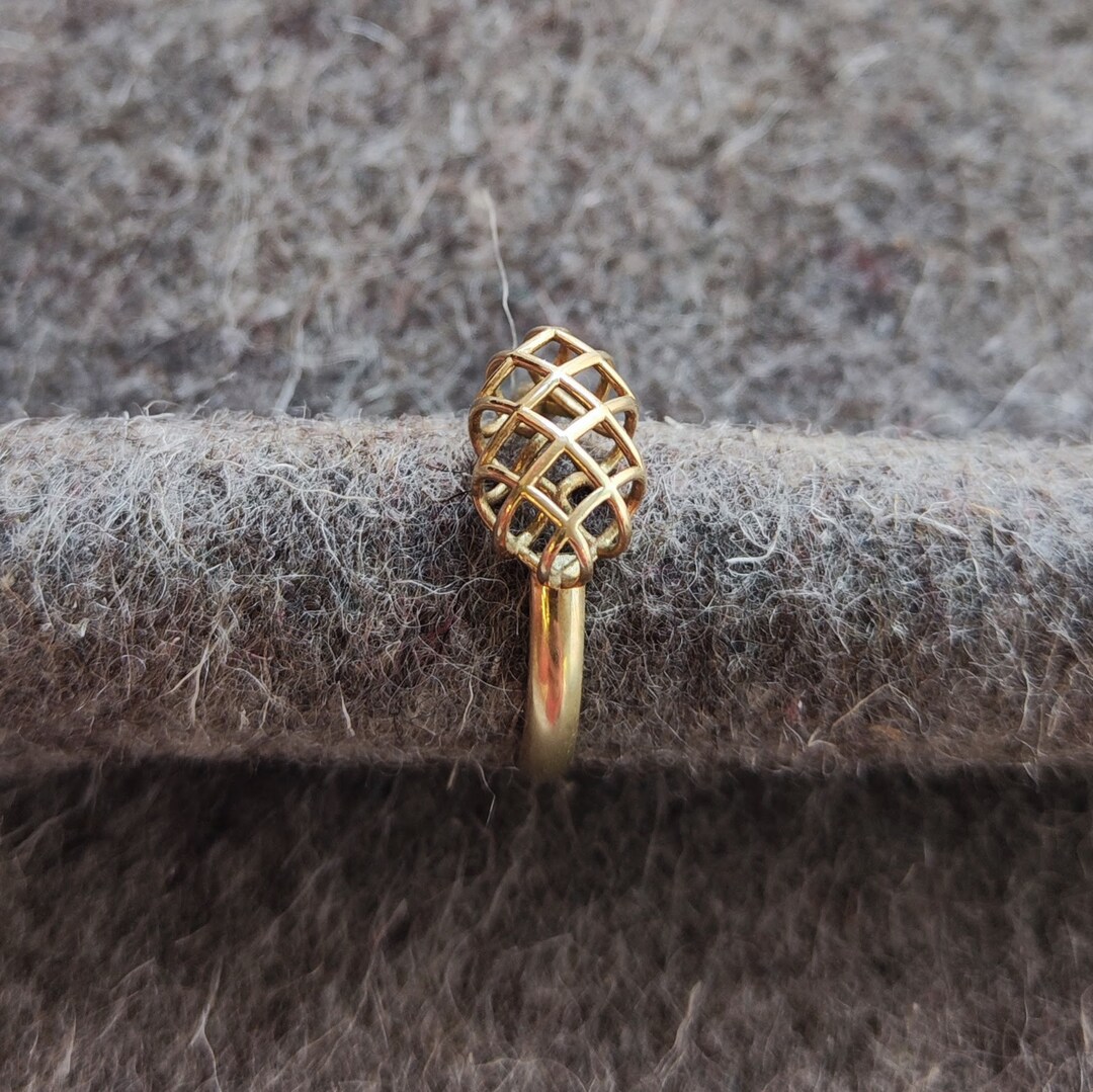 Elegant and Symmetrical Ring Ellips Design - Etsy