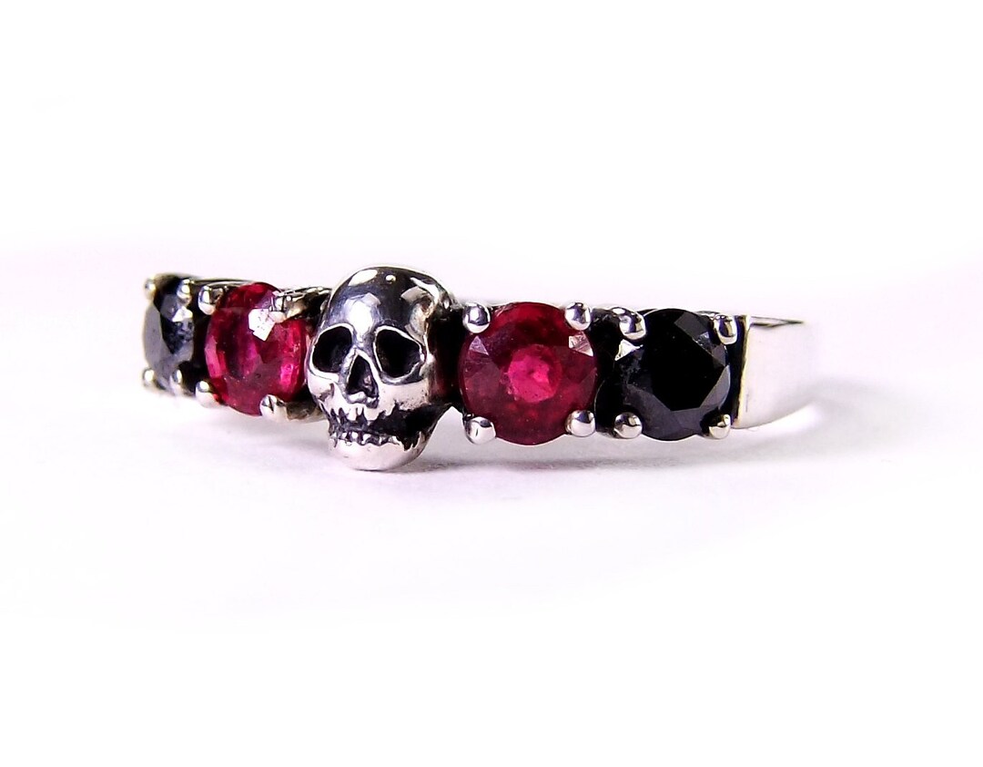 HELICE - Skull Wedding Ring With Gemstones in Sterling Silver - Etsy