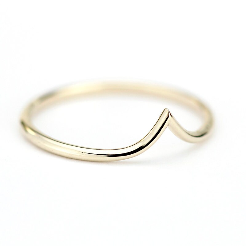 Curved wedding ring V wedding ring gold wedding ring | Etsy