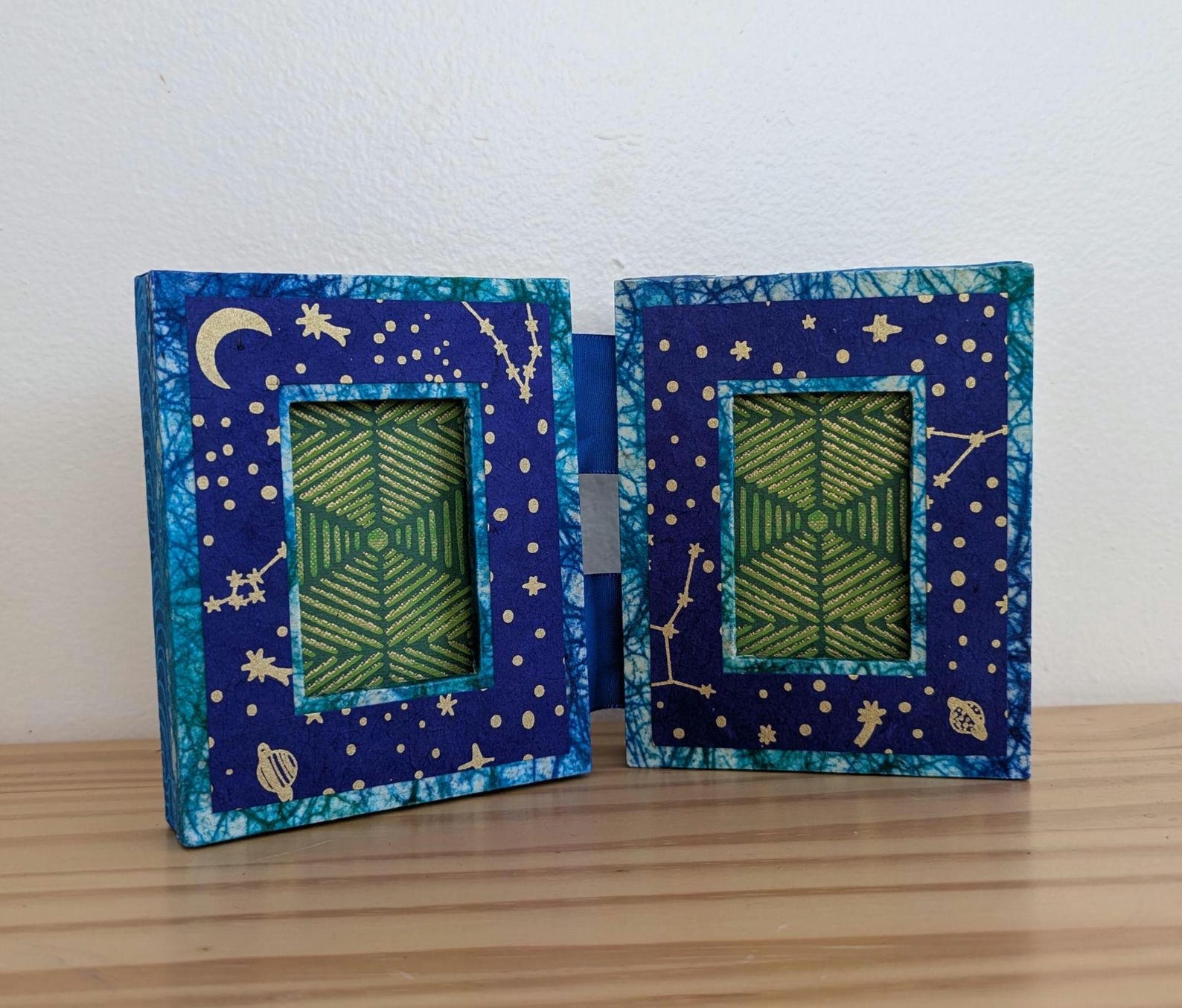 Hinged Double 2x3 Picture Frame - Etsy