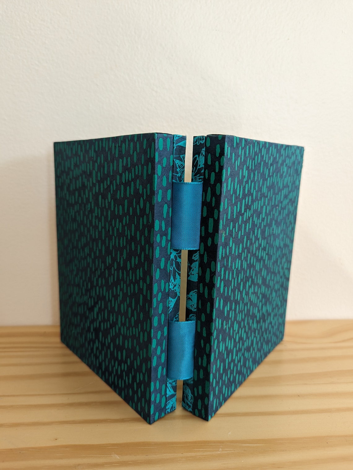 Custom Hinged Double 3.5x5 Picture Frame - Etsy