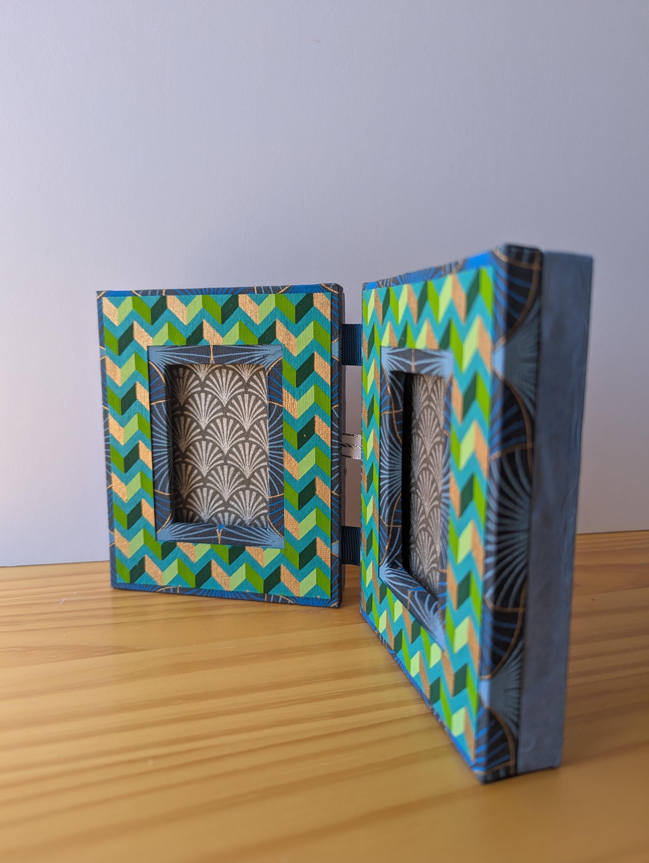 Hinged Double 2x3 Picture Frame - Etsy