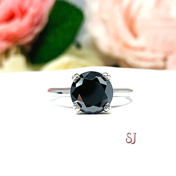 Black Solitaire Ring - Etsy