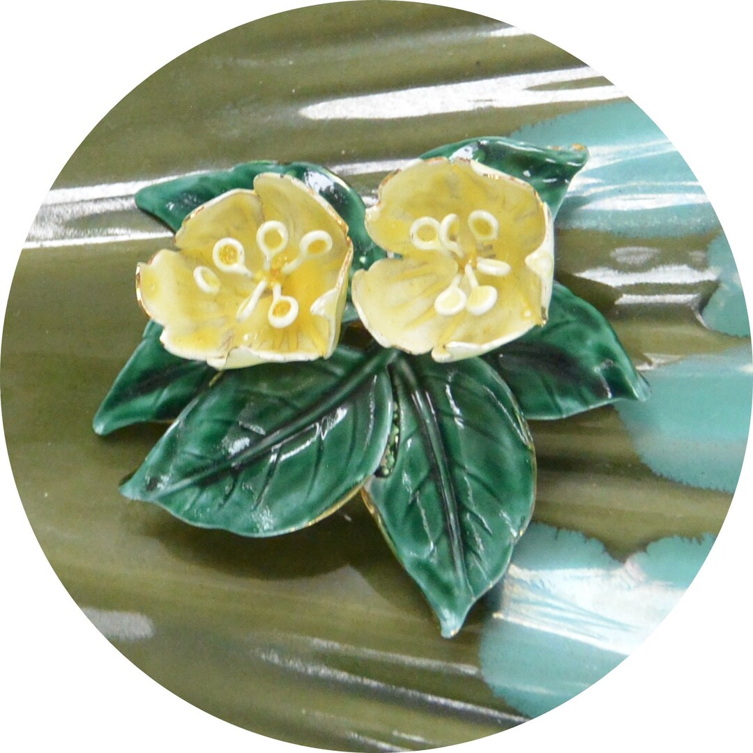 Vintage Sandor Floral Brooch: Enameled White Flowers, Gold Plated - Etsy