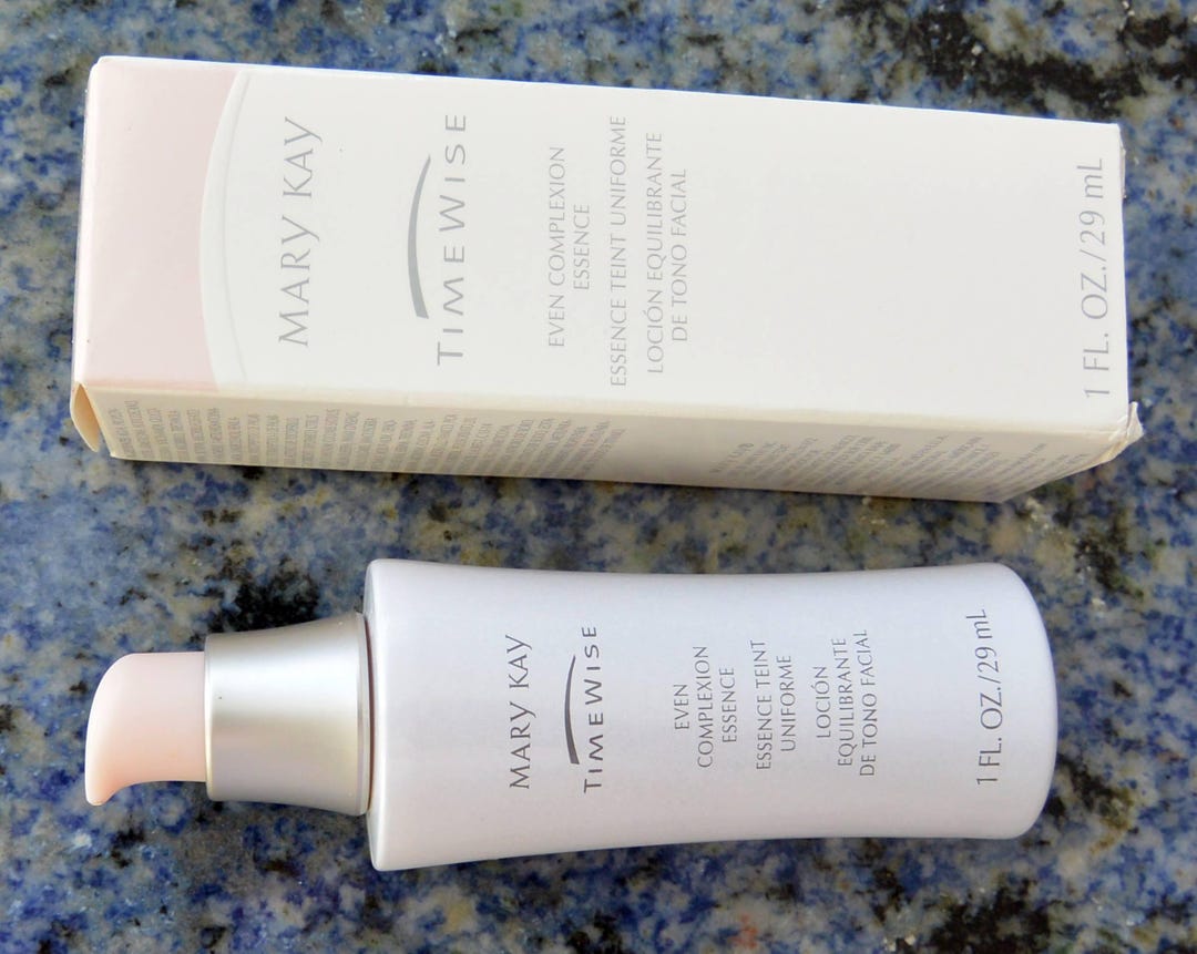SALE! Mary Kay Even Complexion Essence, Timewise, Reduces Dark Spots ...