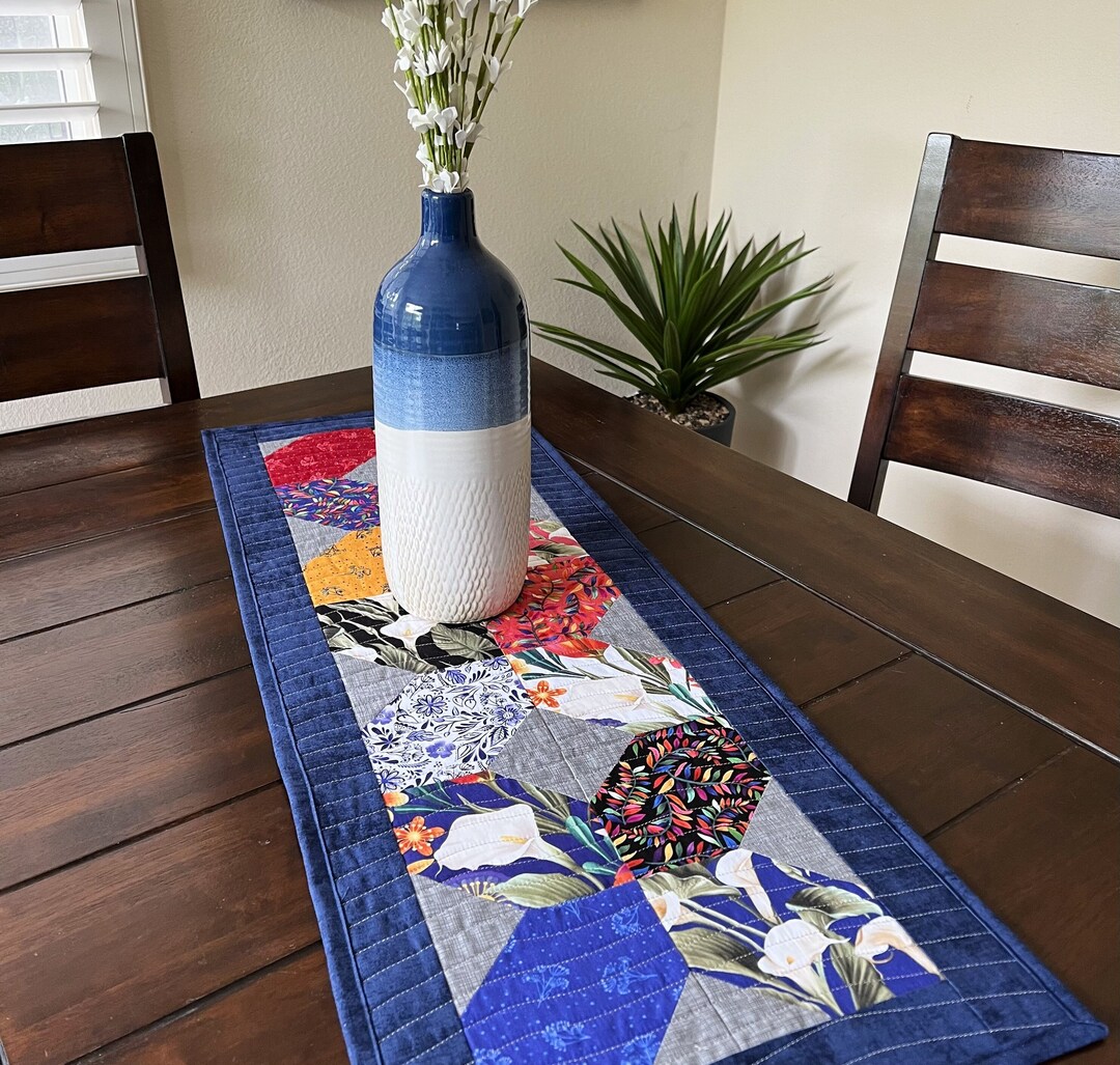 Blue Quilted Table Runner, Calla Lily Table Runner, Floral Table Runner ...