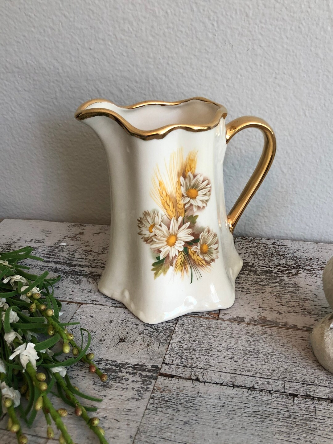 White Ceramic Stoneware Milk Pitcher With Daisies and Gold - Etsy