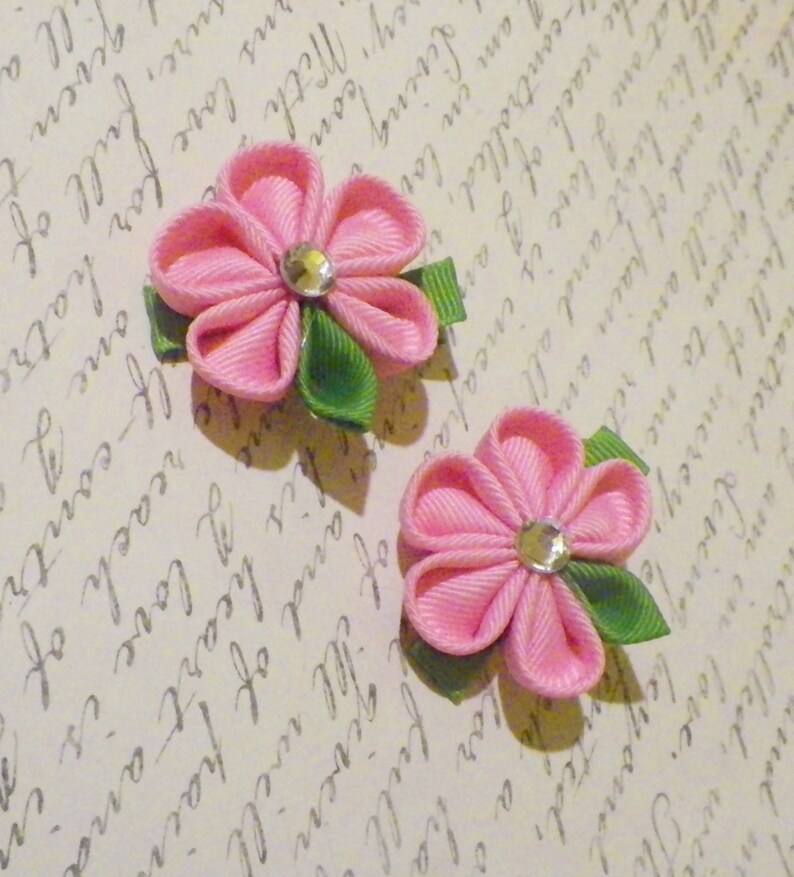 Light Pink and Green Kanzashi Flower Alligator Clip - Etsy