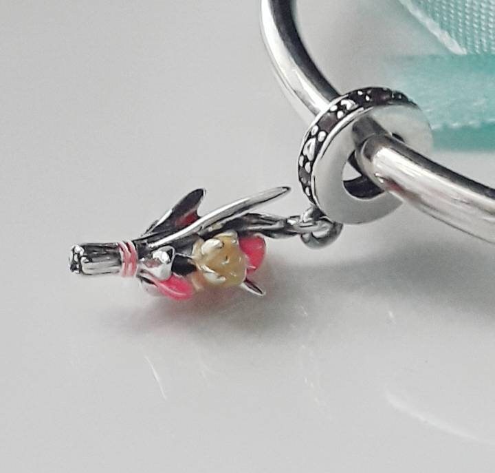 Congratulations Celebration Graduation Flower Bouquet Charm S925 ...