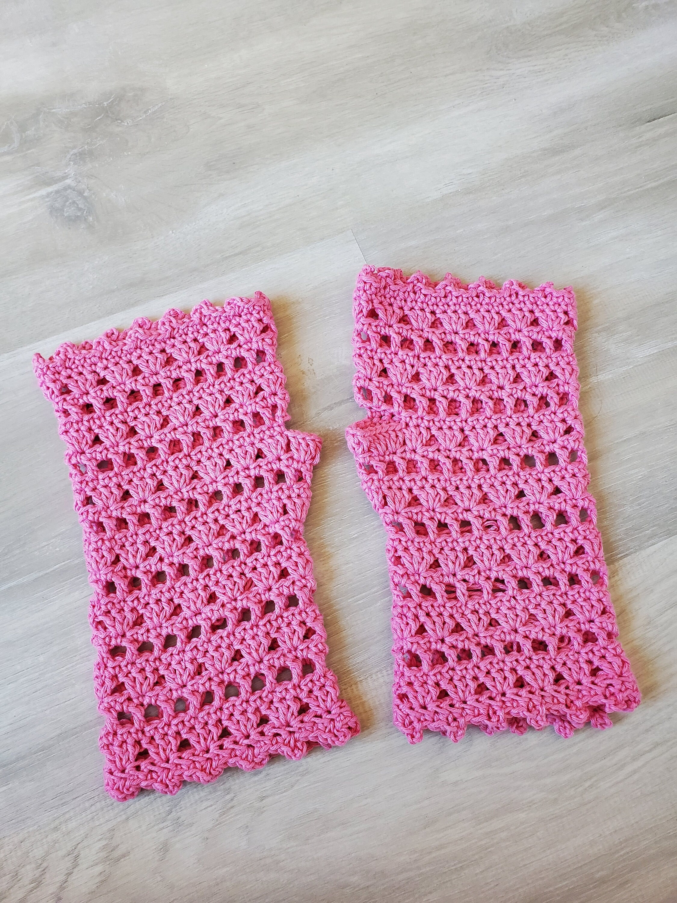 Lizzy Fingerless Gloves Crochet Pattern - Etsy