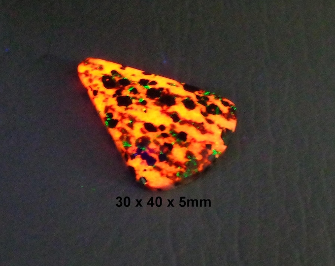Franklin, NJ Fluorescent Mineral Franklin, NJ. Calcite, Zincite ...