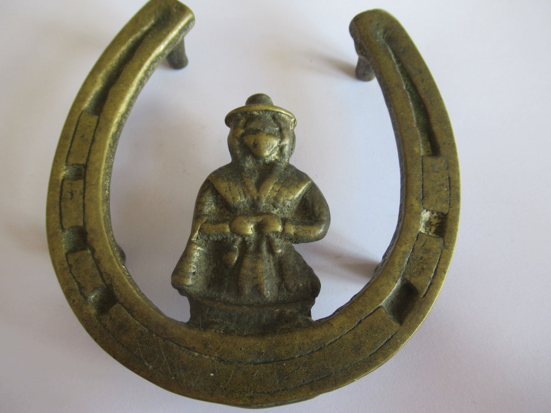 Vintage Welsh Lady Jenny Jones Horseshoe Brass Trivet Rest Teapot Stand ...