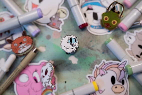 Classic Bumble Enamel Pin | Etsy