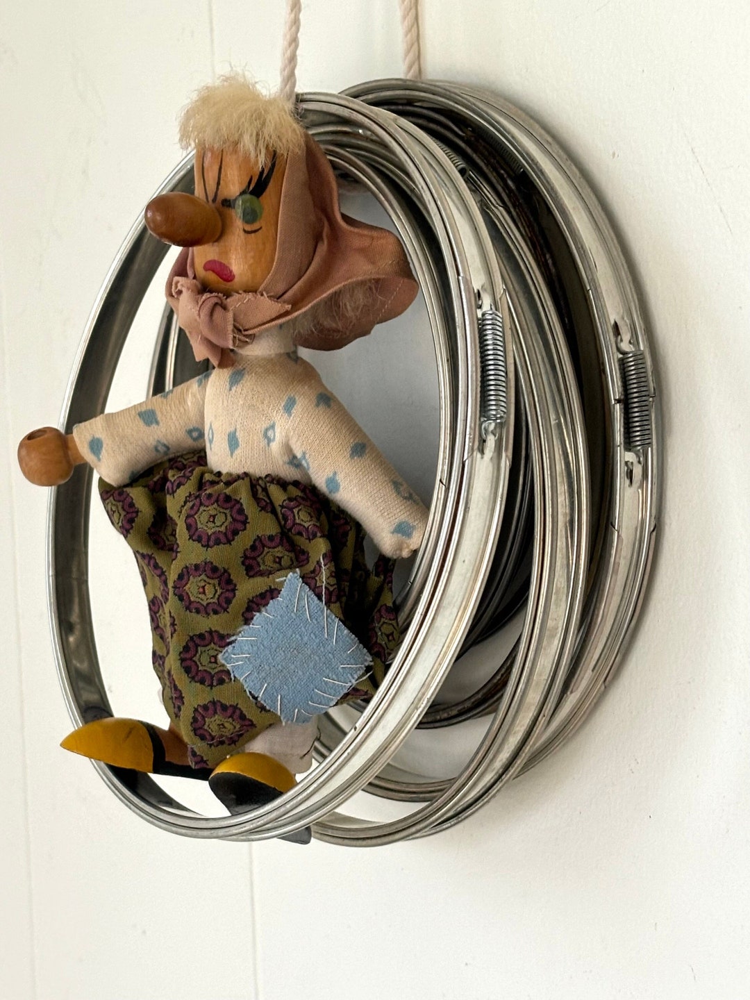 Seven Steel Embroidery Hoops Metal Hoop Frames Set of 7 Vintage Empty ...