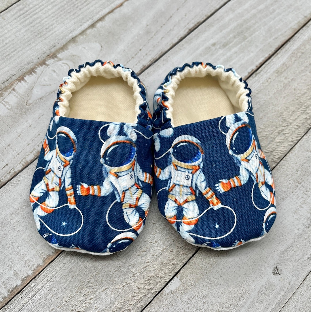 Astronaut Baby Booties Shoes, Spaceman Baby Moccasins, Crib Shoes, Soft ...