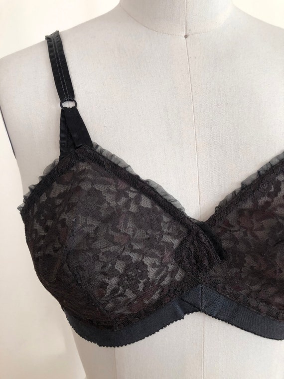 Sheer Black Lace Soft-Cup Bullet Bra - 1950s - Gem