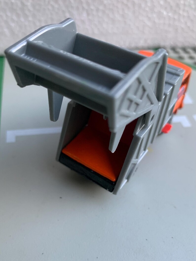 Vintage 1979 Matchbox Refuse Truck: Leland Replica Diecast Model - Etsy