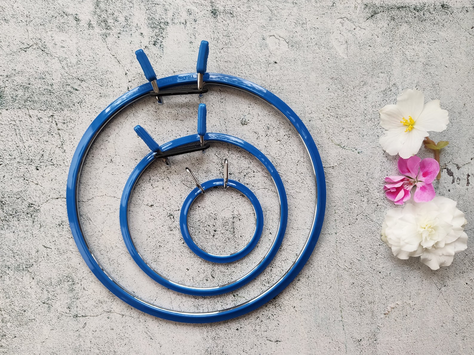 Nurge Spring Metal/plastic Hoop for Cross Stitch and - Etsy