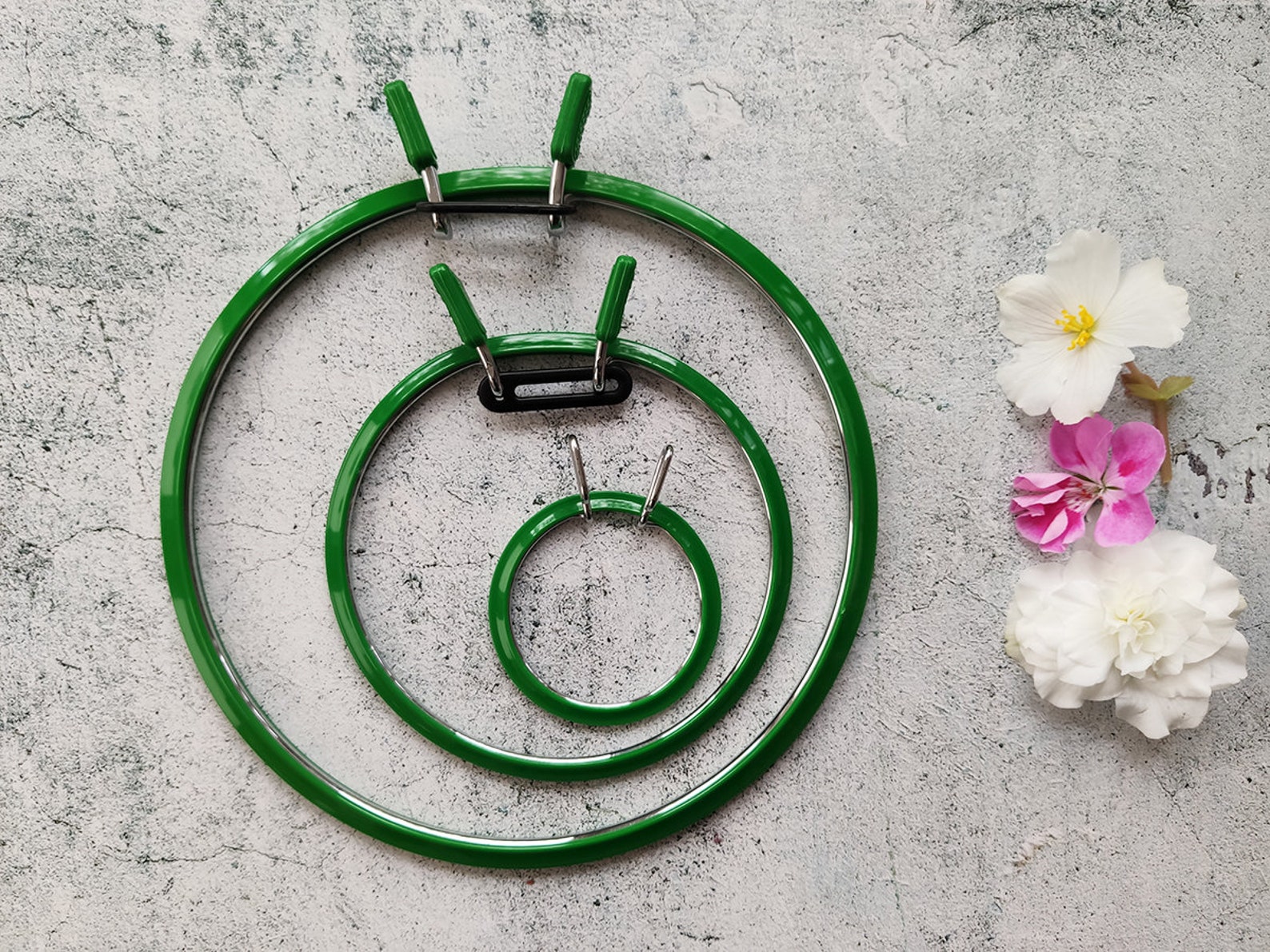 Nurge Spring Metal/plastic Hoop for Cross Stitch and - Etsy