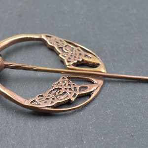 Celtic Omega Fibula With Bronze Knot Pattern - Nordic Horseshoe Fibula ...