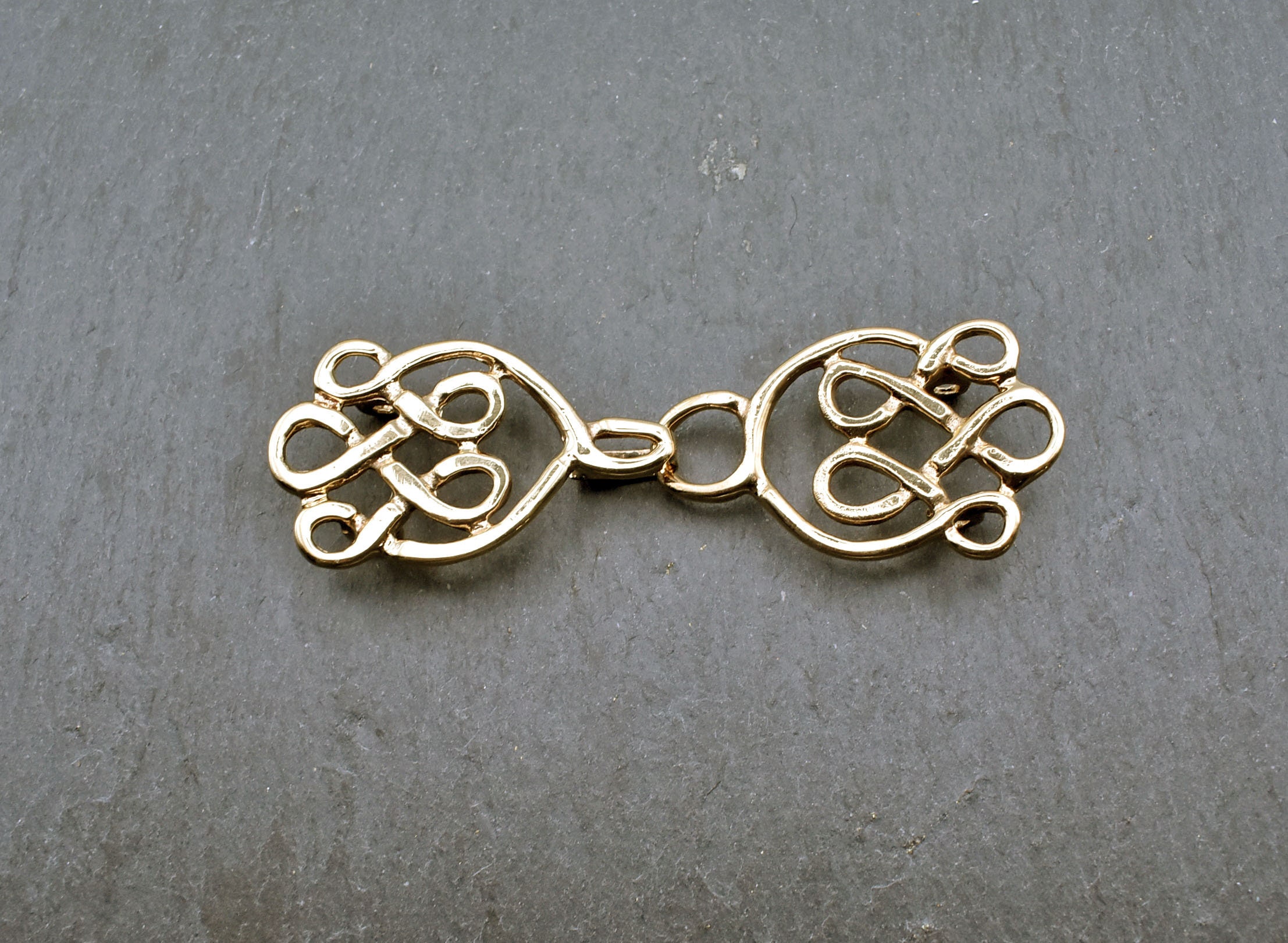 Celtic Knot Pattern Garment Clasp - Medieval Cloak Closure Made of ...