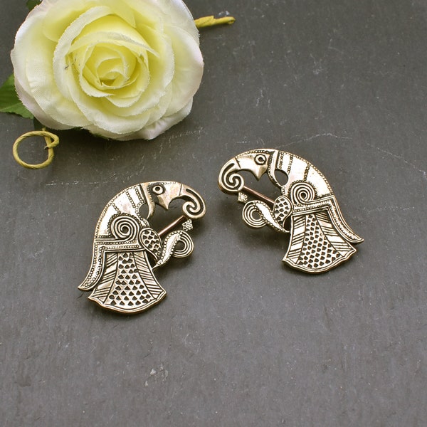 Raven Brooch - Etsy