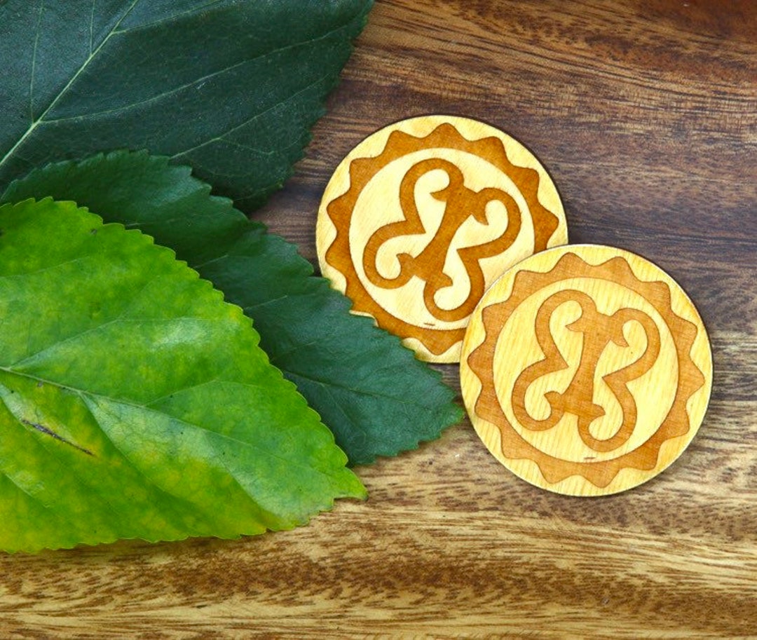 Adinkra Pempamsie Studs // Afrocentric // Natural Wood // African and ...