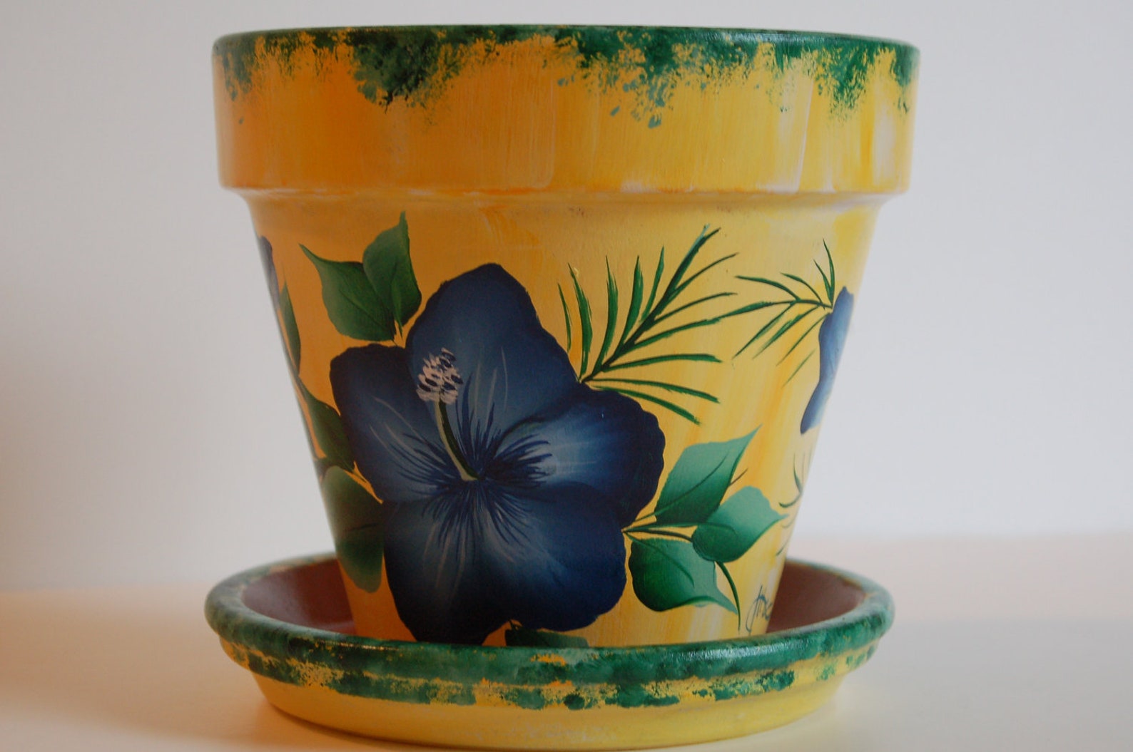 8'' Hand Painted Clay Flower Pot Tropical Dark Blue Hibiscus Design ...