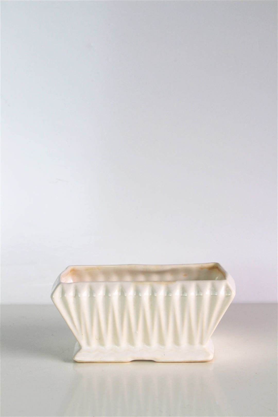 Vintage off White Horizontal Flower Vase - Etsy