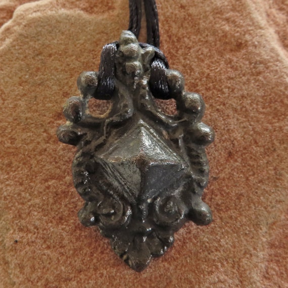 Medieval Raised Losange Domed Cross Armor/Belt Stud F… - Gem