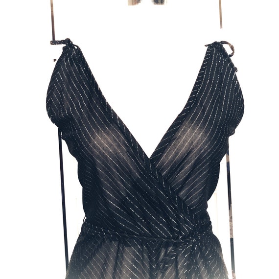 Vintage 1970s Wrap Style Black Silver Sheer Event Sta… - Gem