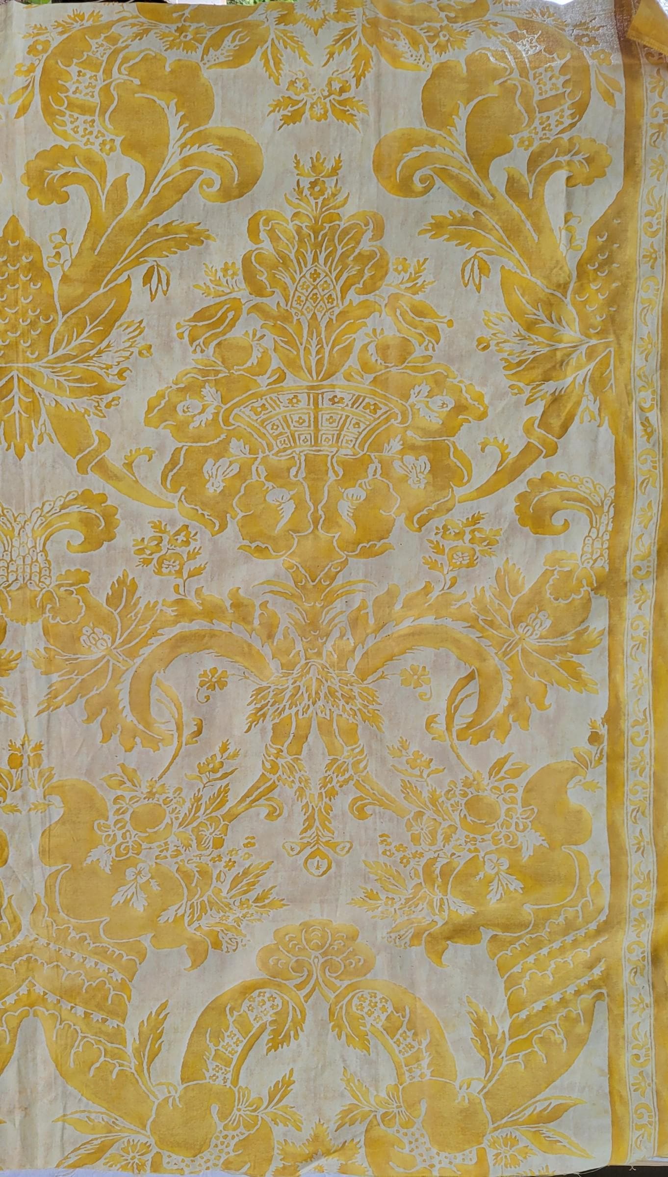 Fortuny Fabric Olimpia Pattern Yellow and White Color Way texture ...