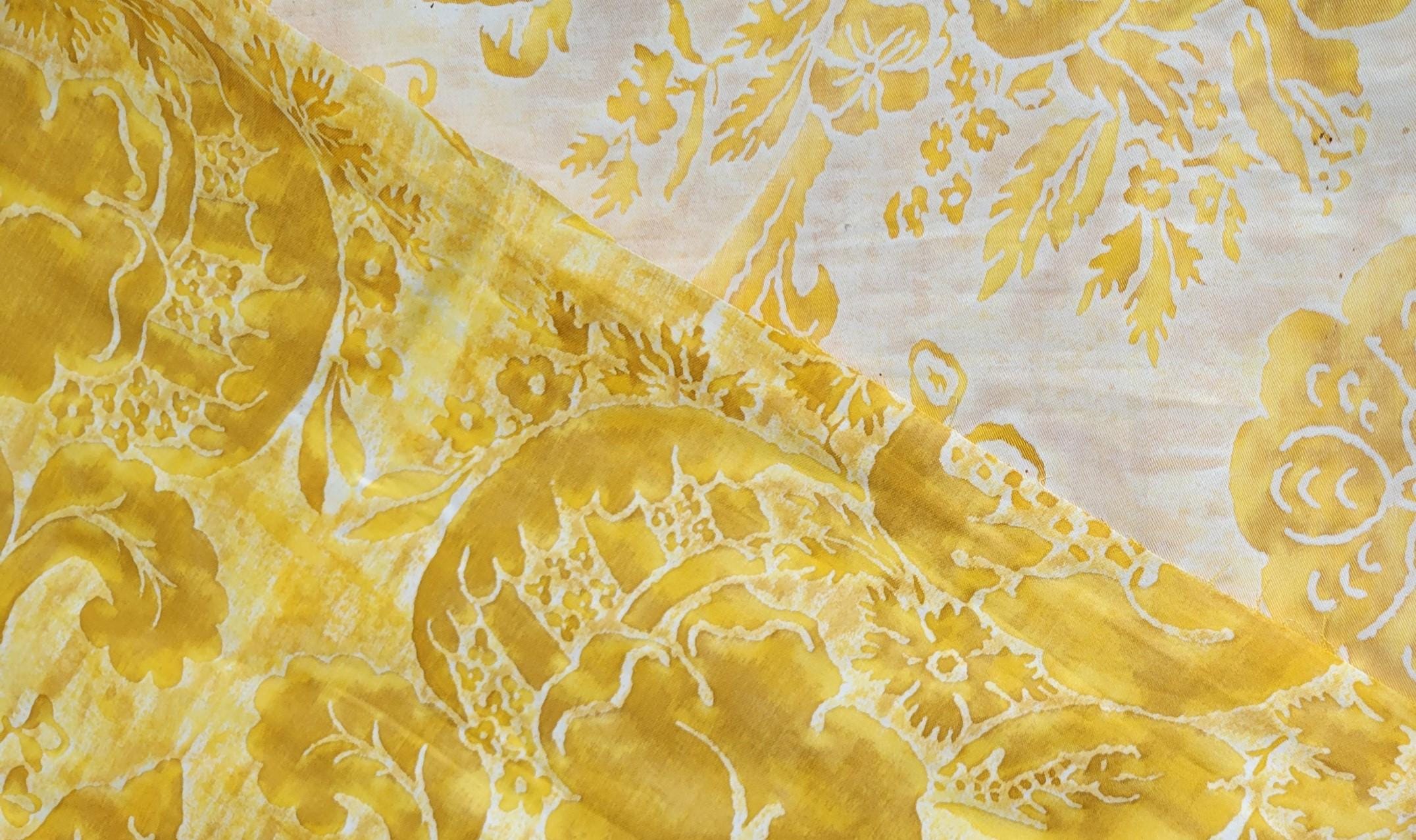Fortuny Fabric Olimpia Pattern Yellow and White Color Way texture ...