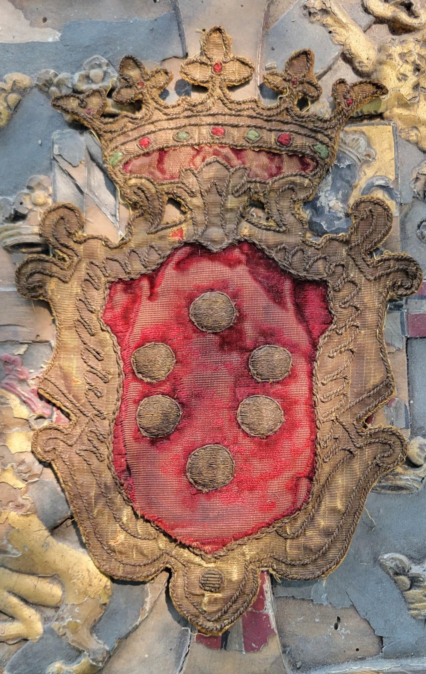 18th C. Italian Heraldic Medici Crest or Coat of Arms - Gold Metallic ...