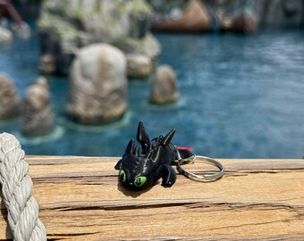 Acrylic Night Fury Toothless Hiccup Flying Dragon Training Charm ...