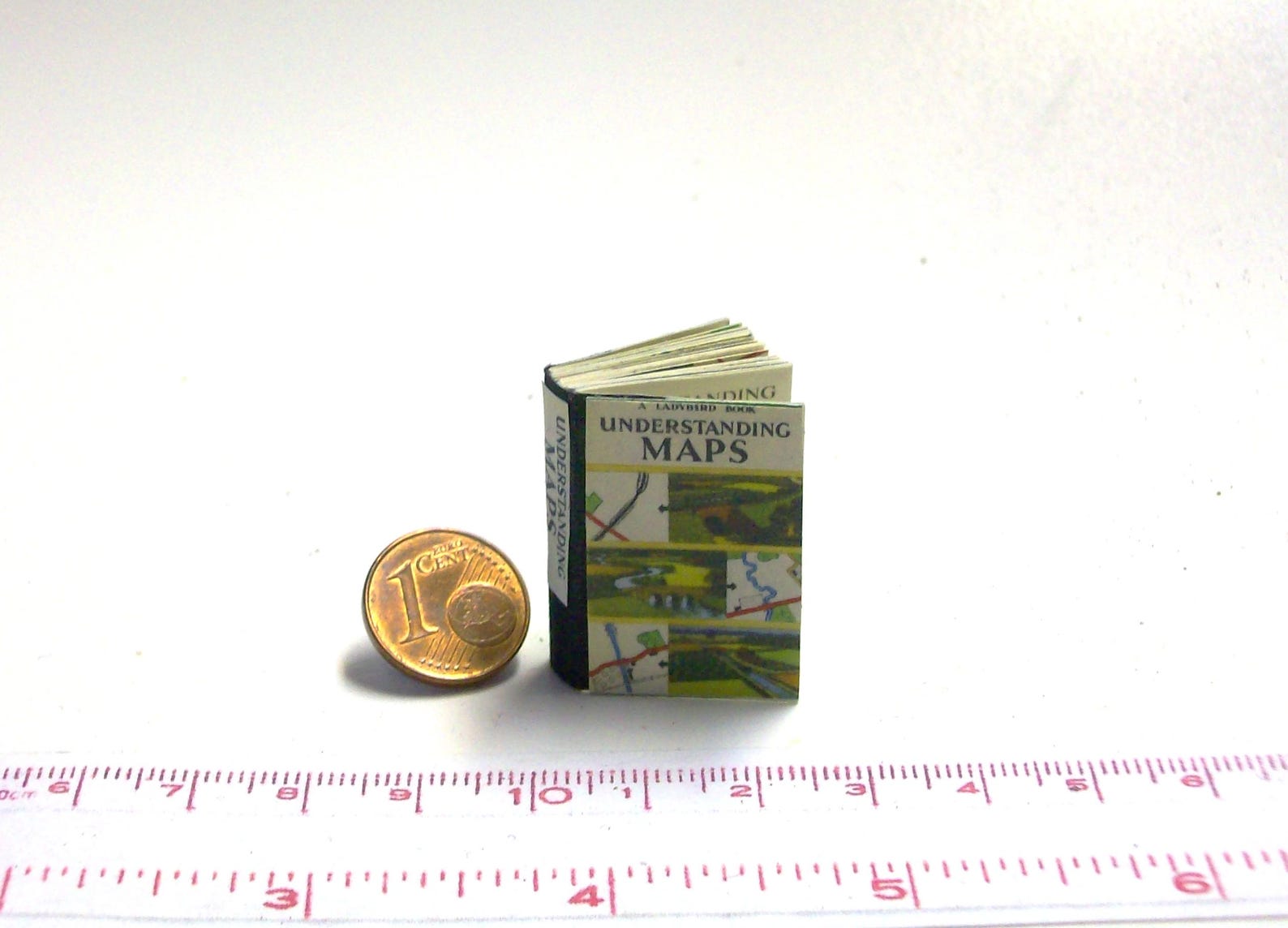 1537# Miniature Book - Understanding Maps - Dollhouse - Scale 1/12 ...