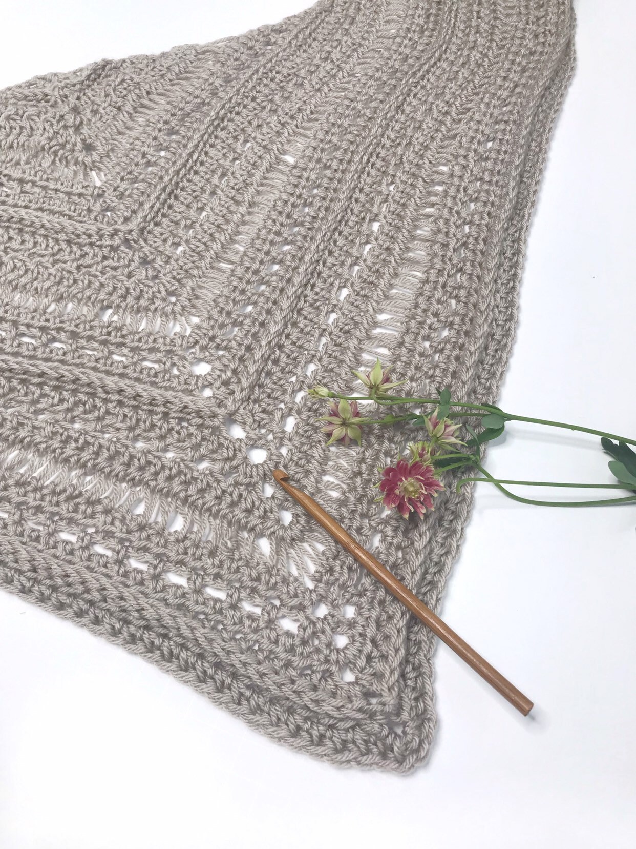 Triangle Wrap Scarf Pattern / Crochet Scarf Pattern / Crochet Shawl ...