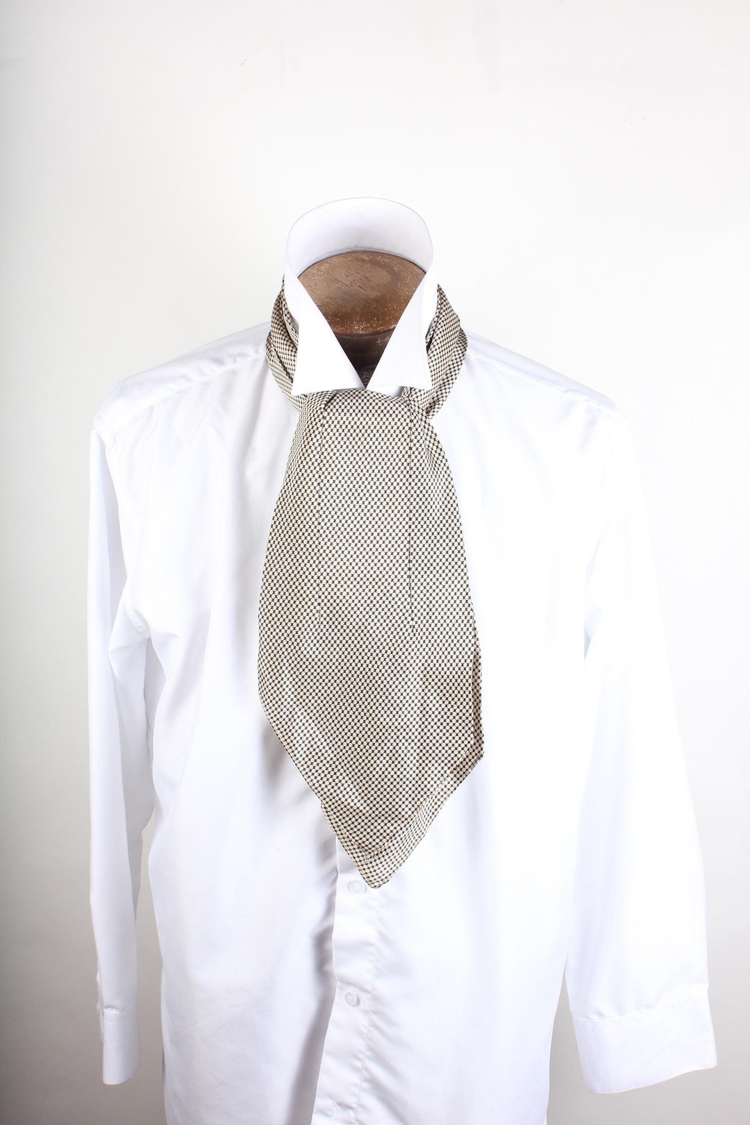Vintage Men's White Black Pattern Cravat Ascot With Geometric Pattern ...