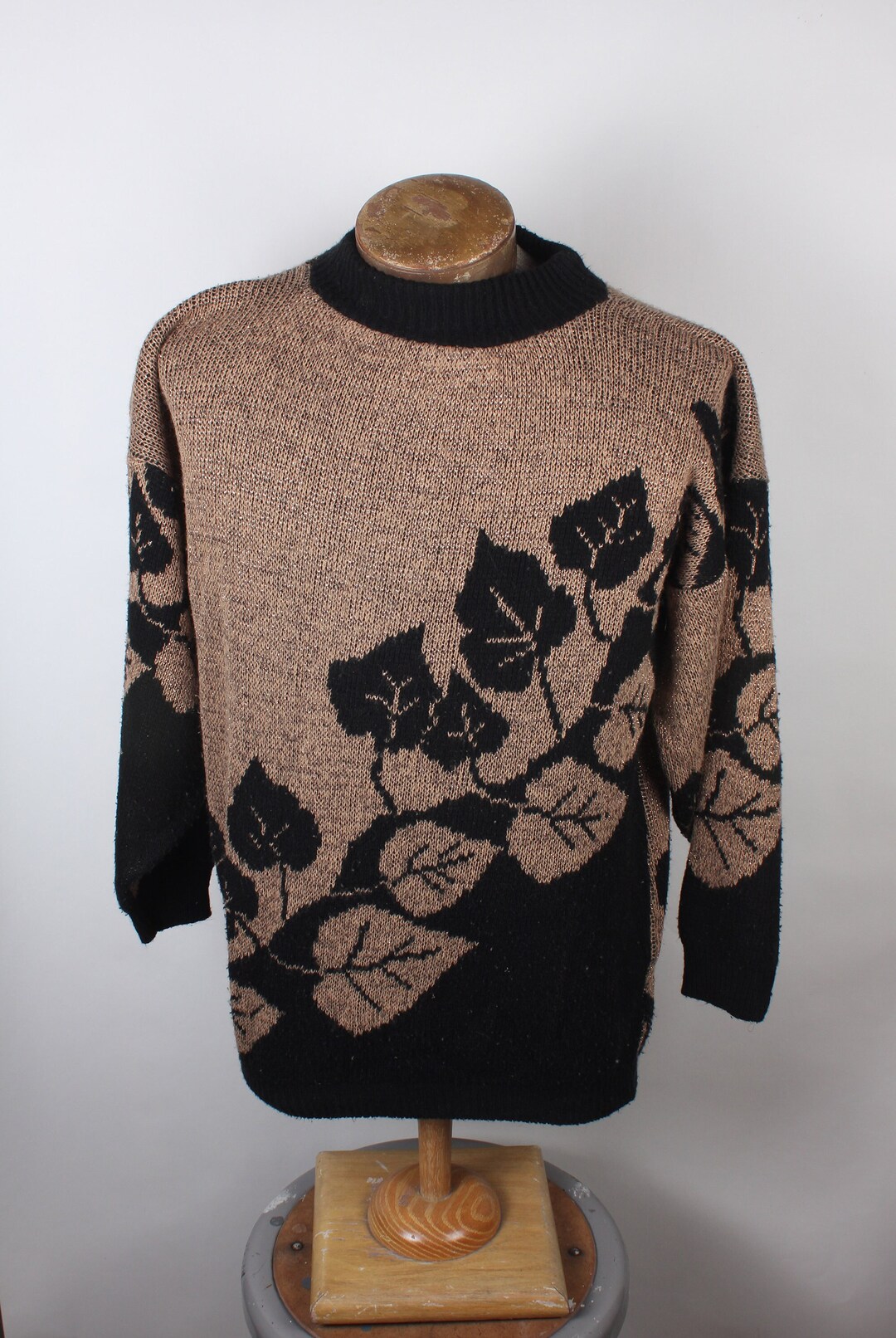 1980's Era Women's Black and Metallic Gold Ivy Leaf Pattern Acrylic Sweater Arielle Brand Size M ...