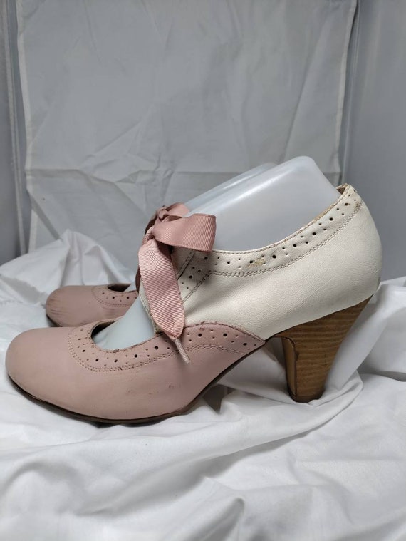 Super Awesome Looking, Vintage Style 3 Inch Pumps Wit… - Gem