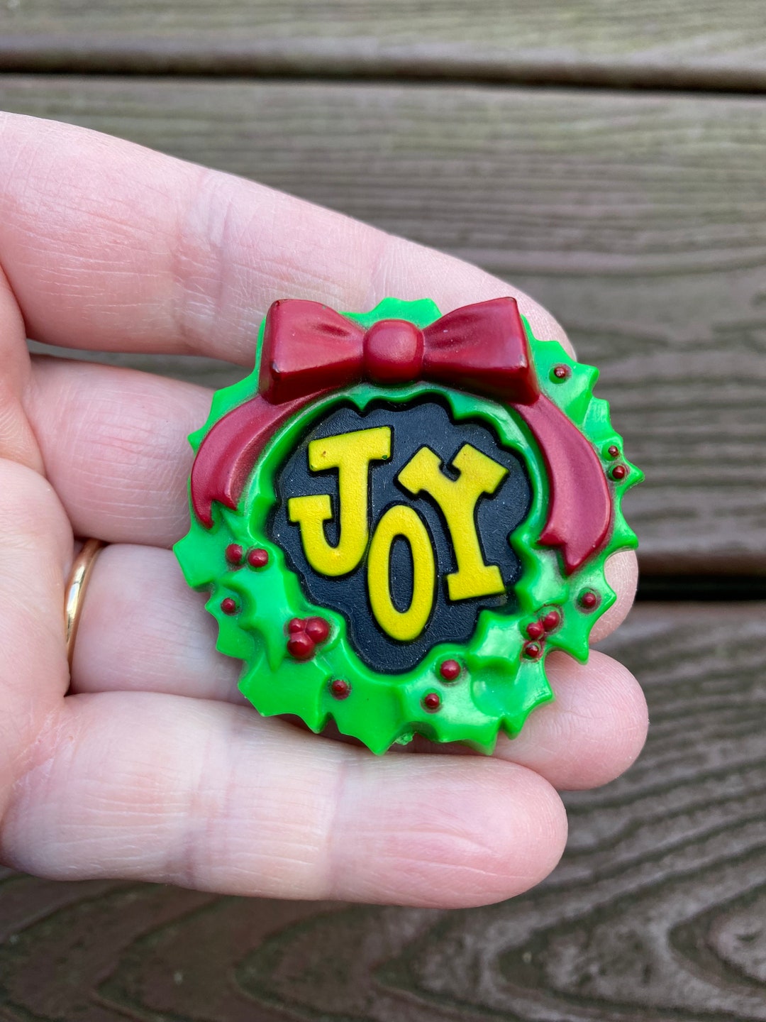 Vintage Jewelry Adorable Hallmark Christmas Joy Wreath Pin Brooch - Etsy