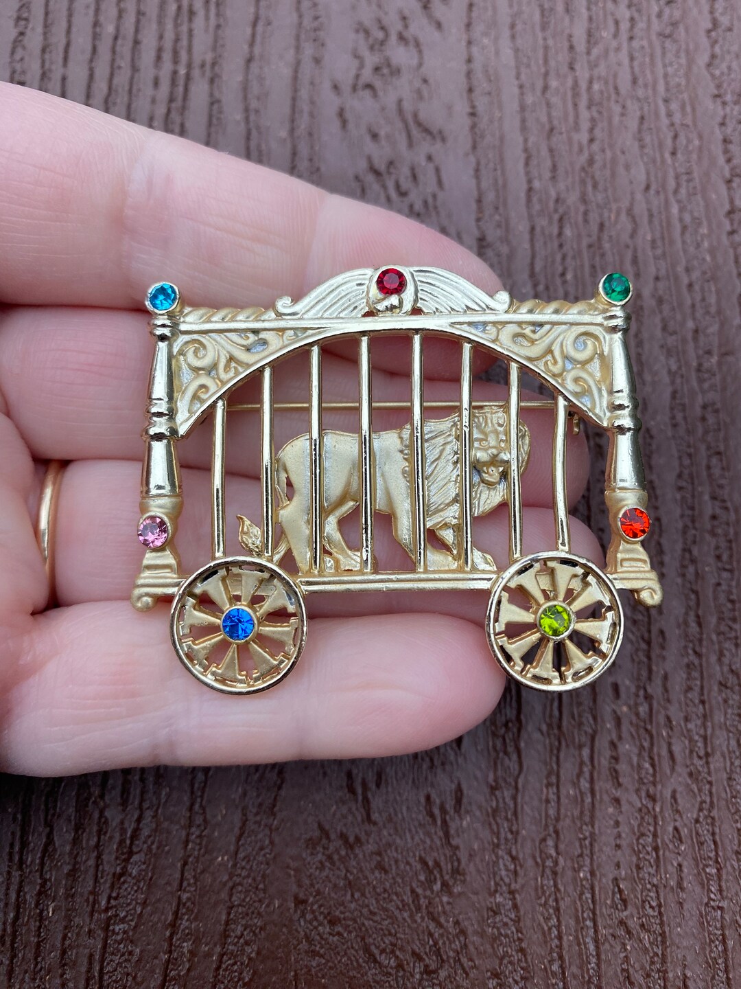 Vintage Jewelry Signed AJC Beautiful Lion in Gold Tone and Rhinestone ...