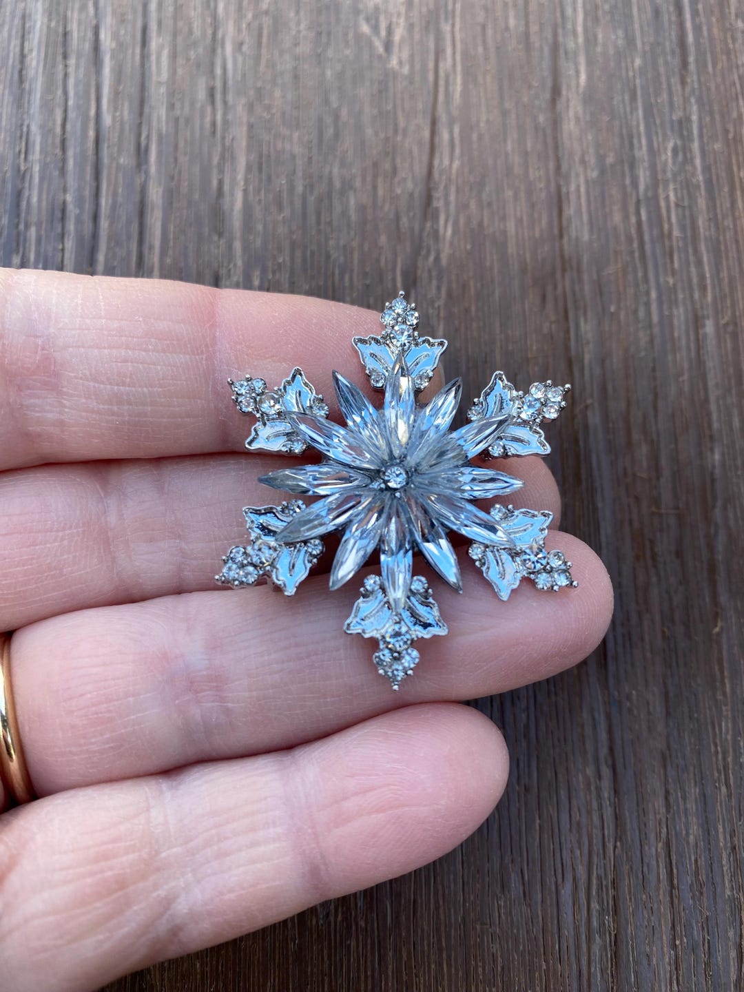 Vintage Jewelry Stunning Rhinestone Snowflake Winter Snow Pin Brooch - Etsy