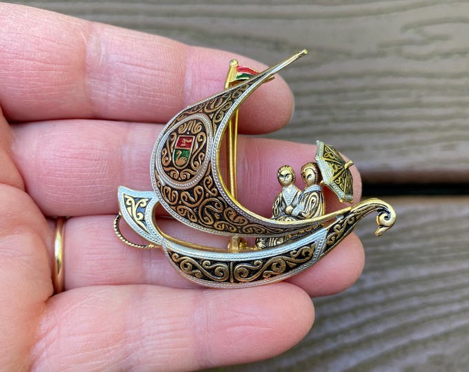 Vintage Jewelry Gorgeous Spain Damascene Detailed People on Boat Pin ...