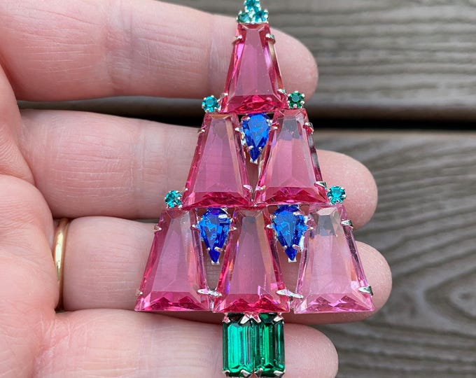 Vintage Jewelry Absolutely Stunning Pink Trapezoid Rhinestone Christmas ...